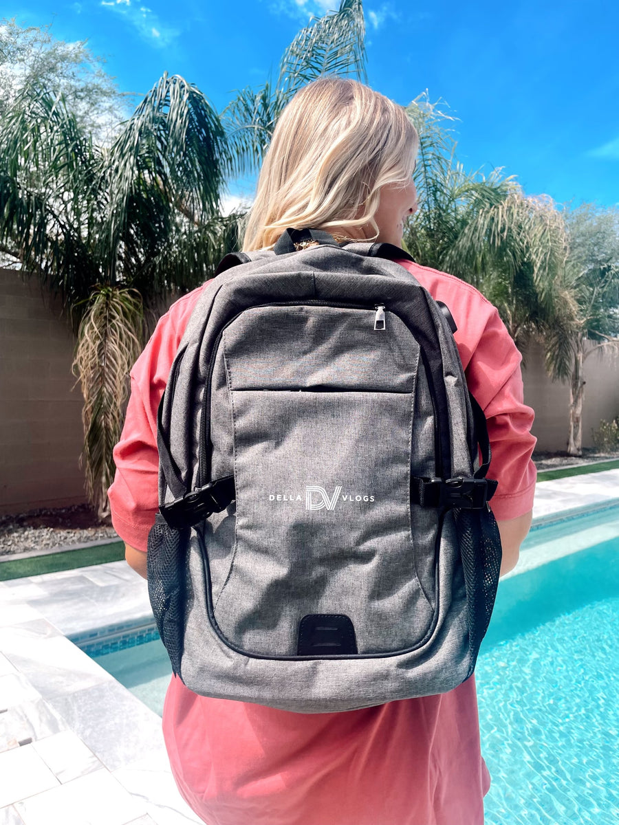 DellaVlogs Backpack – Della Vlogs